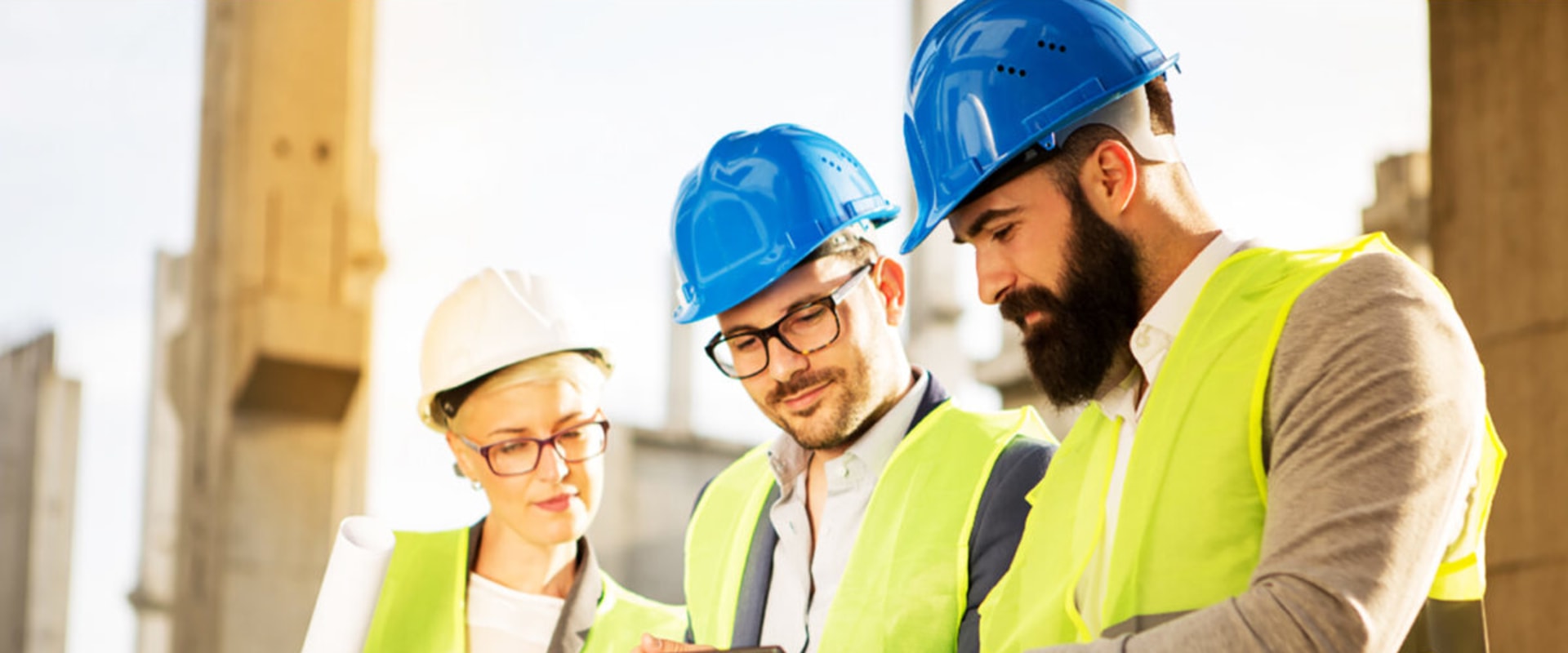 Construction Consultant vs General Contractor: Understanding the ...